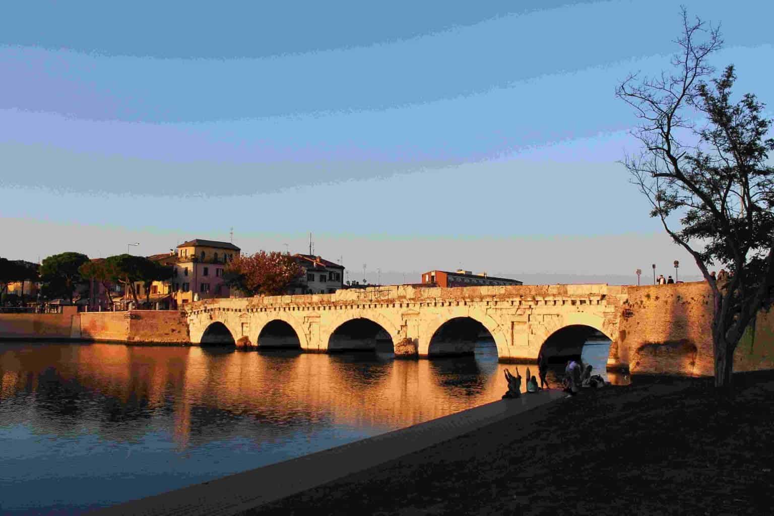 10 ancient bridges in Italy you should stop by - South Tours