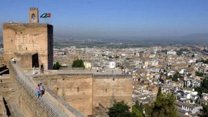 Granada Flag: Symbols, Colors, and Meanings - South Tours